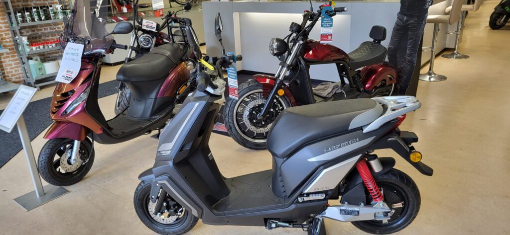 J & B Scooters – Voor inkoop-verkoop van Scooters, Fietsen, E-Bikes en meer